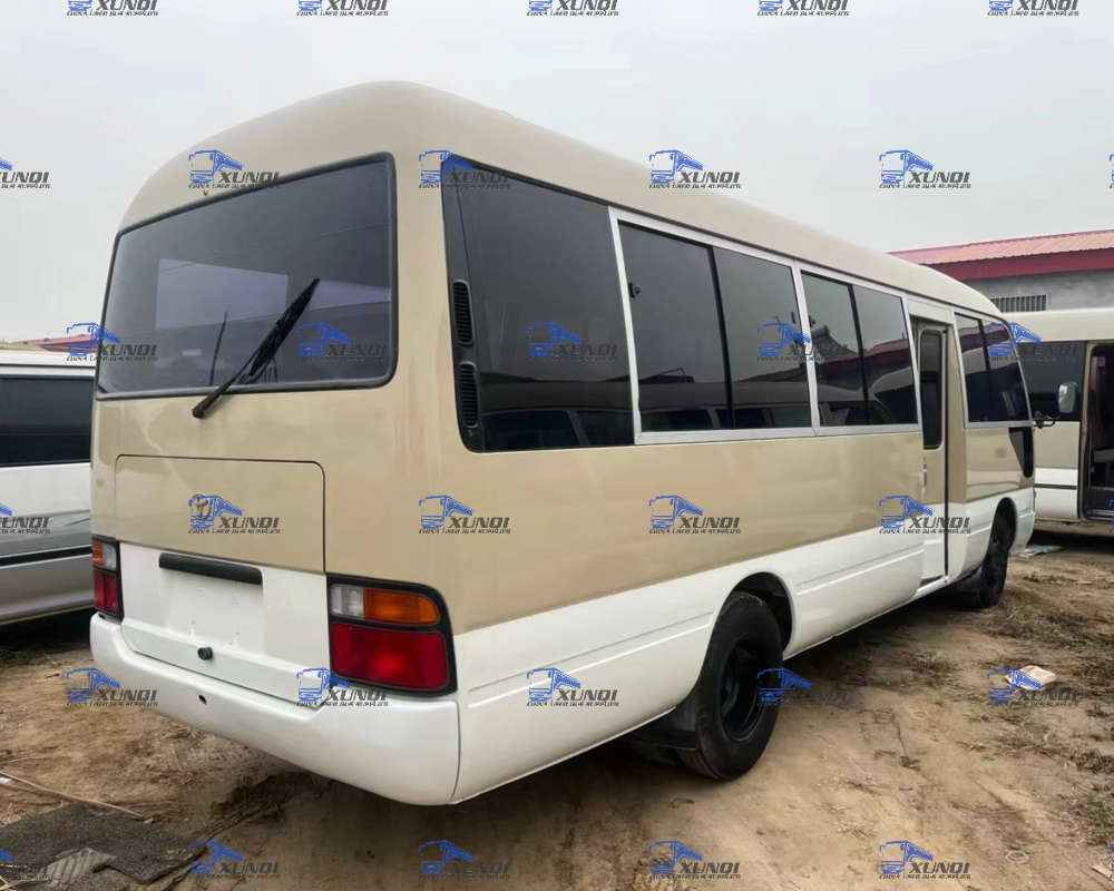 Toyota Coaster Bus 6 cylinder 1hz engine 29 seats