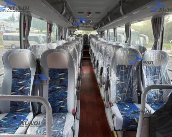 used-bus-for-sale-49-seat 2019-year-middle-door-yutong-zk6115